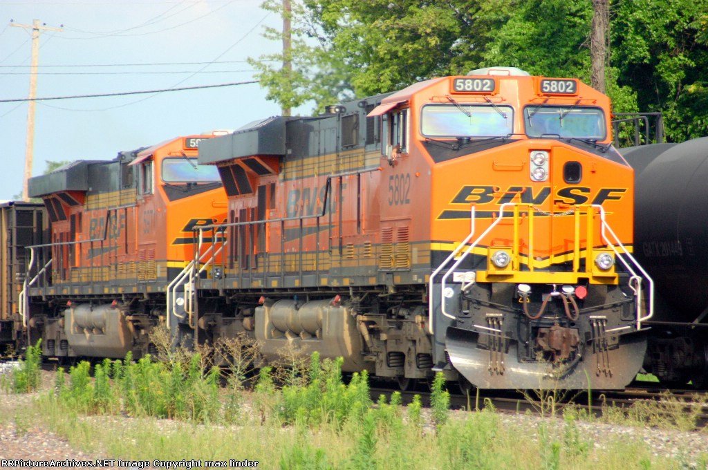 BNSF 5082